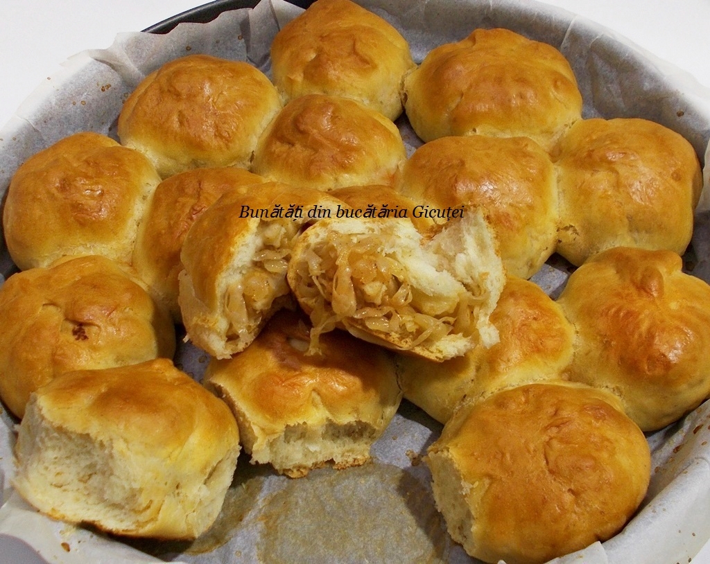 Placinte cu varza-Varzari – Bucătăria Gicuței